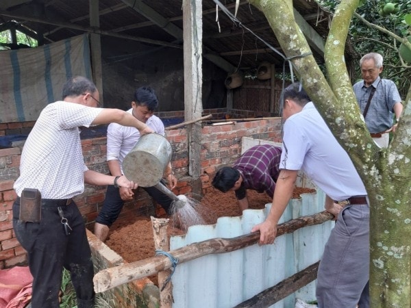 “Hô biến” vỏ trấu thành sản phẩm có ích cho cây trồng