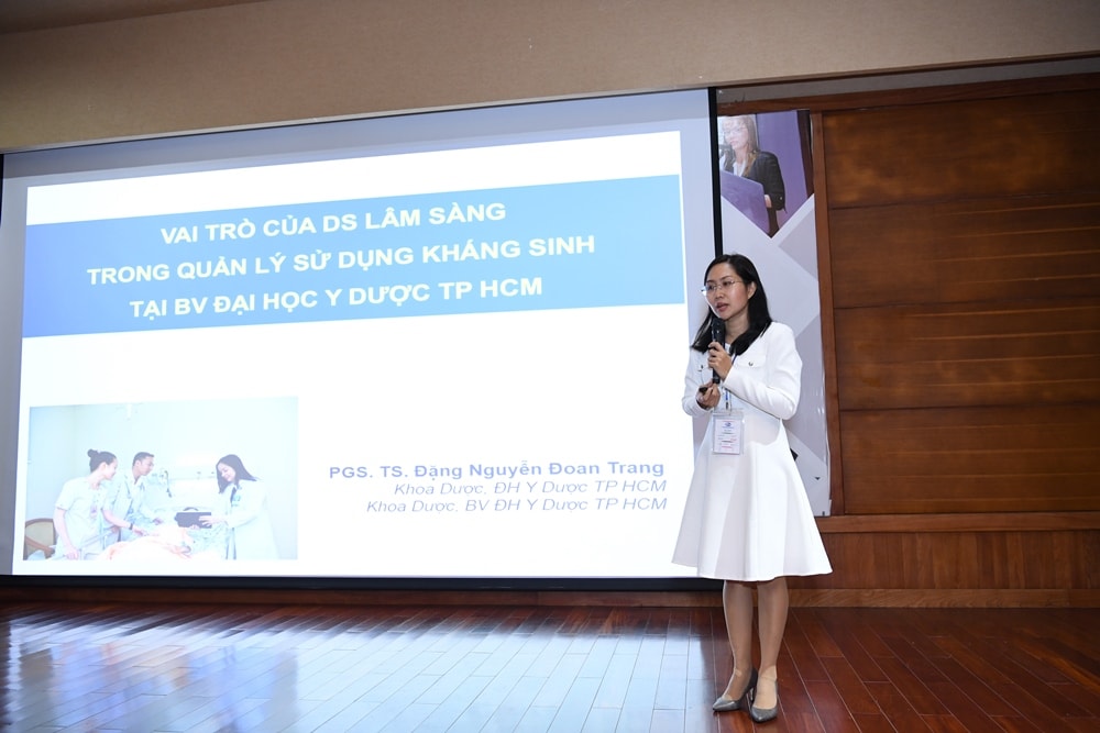 Dược lâm sàng: Vai trò mới, thách thức mới trong chăm sóc toàn diện