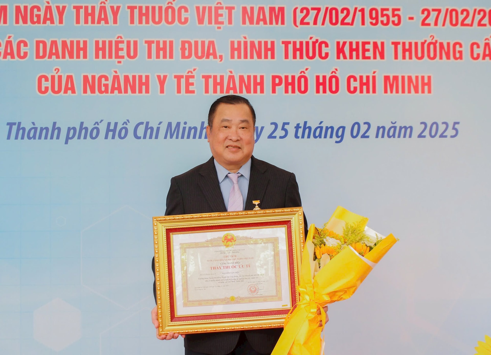 Thầy thuốc Ưu tú BS.CKII Nguyễn Văn Tiến - Trưởng khoa Ngoại 2, Bệnh ...